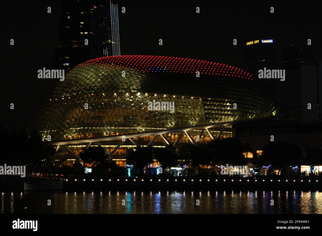 Photographs of Singapore's most iconic riverside landmarks: Marina Bay ...
