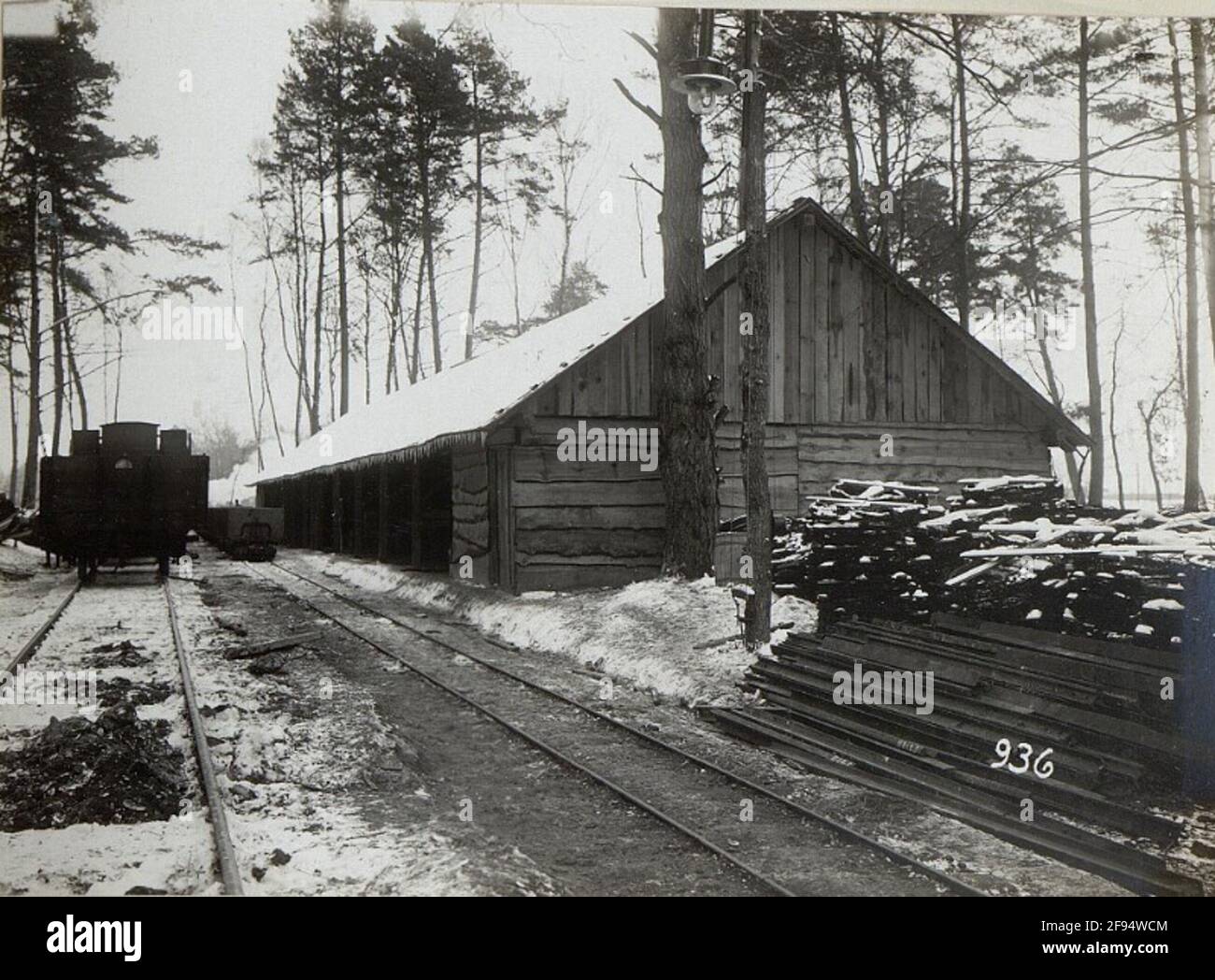 Wartime loading hi-res stock photography and images - Alamy