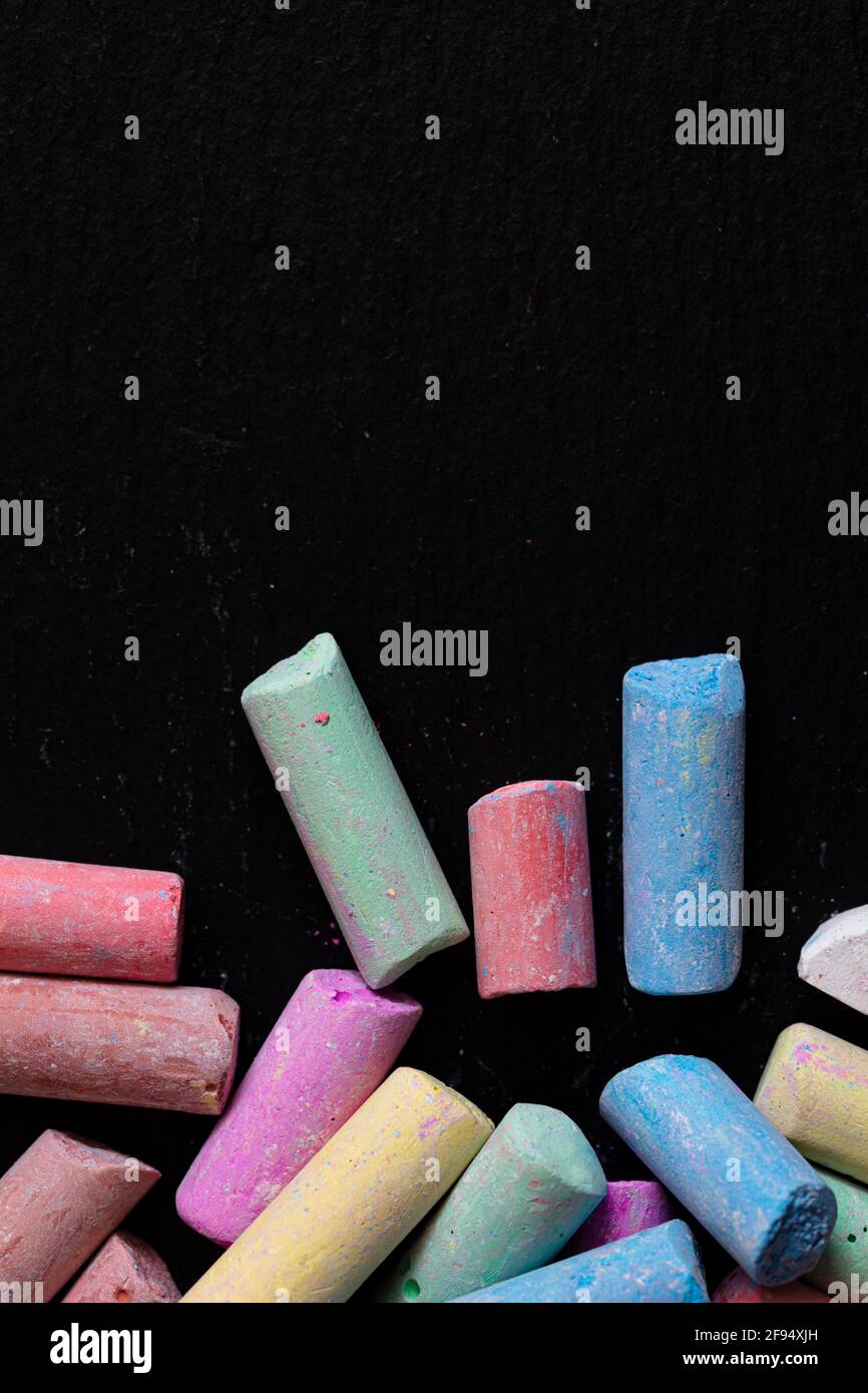 Pink chalky texture hi-res stock photography and images - Alamy