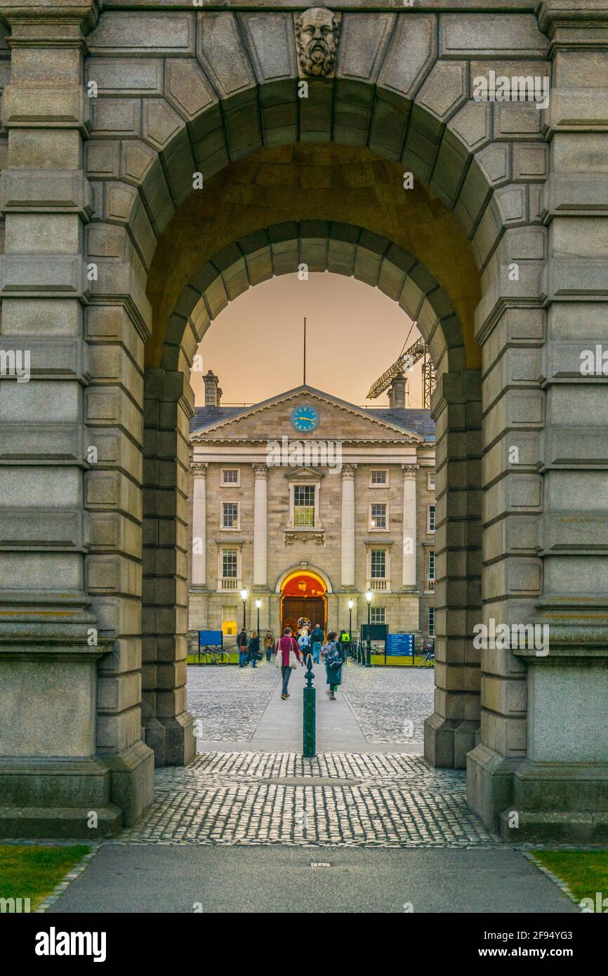 View of a building on the parliament square inside of the trinity ...