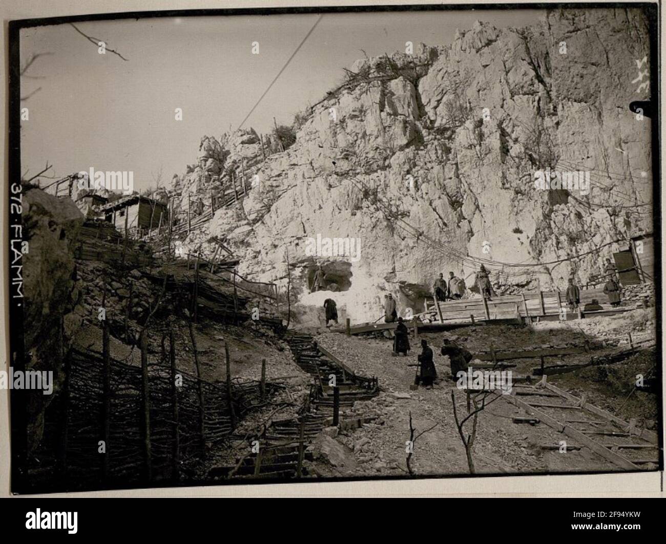 Military climb hi-res stock photography and images - Alamy