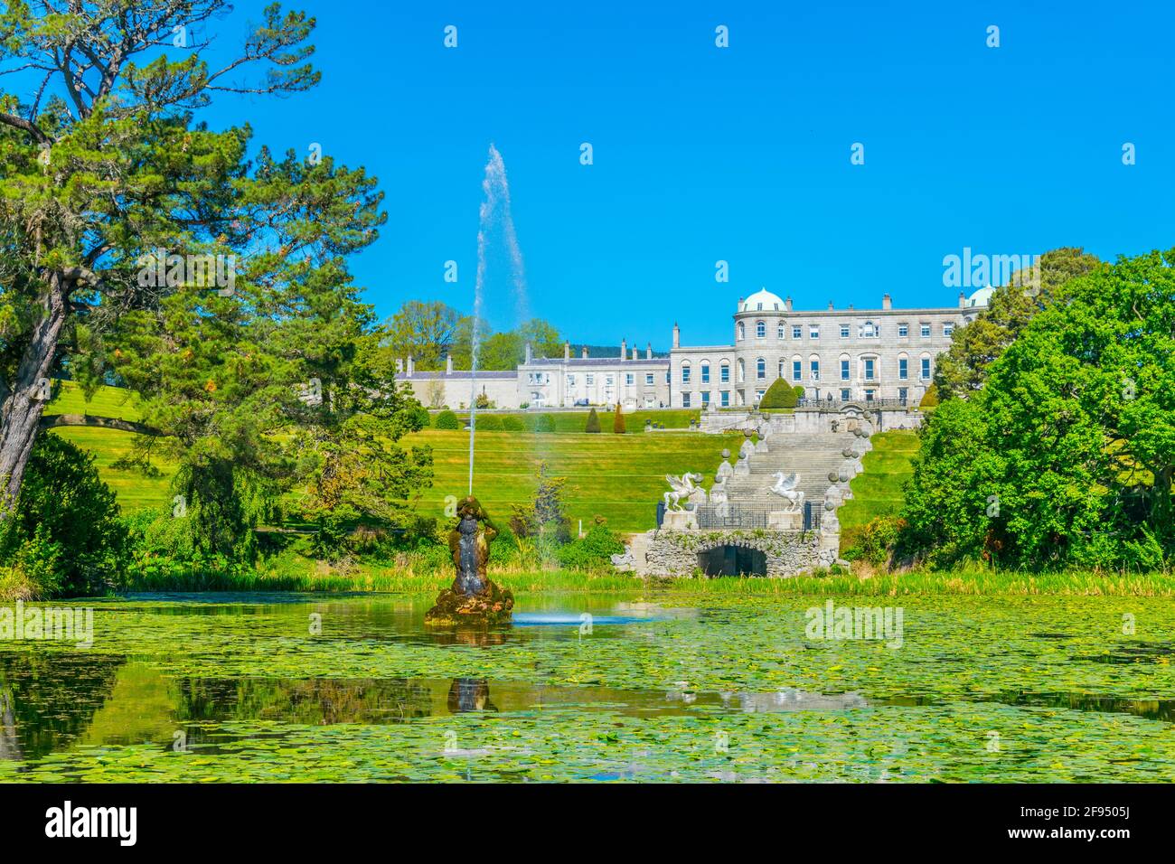 Royal estate landscape architecture hi-res stock photography and images ...
