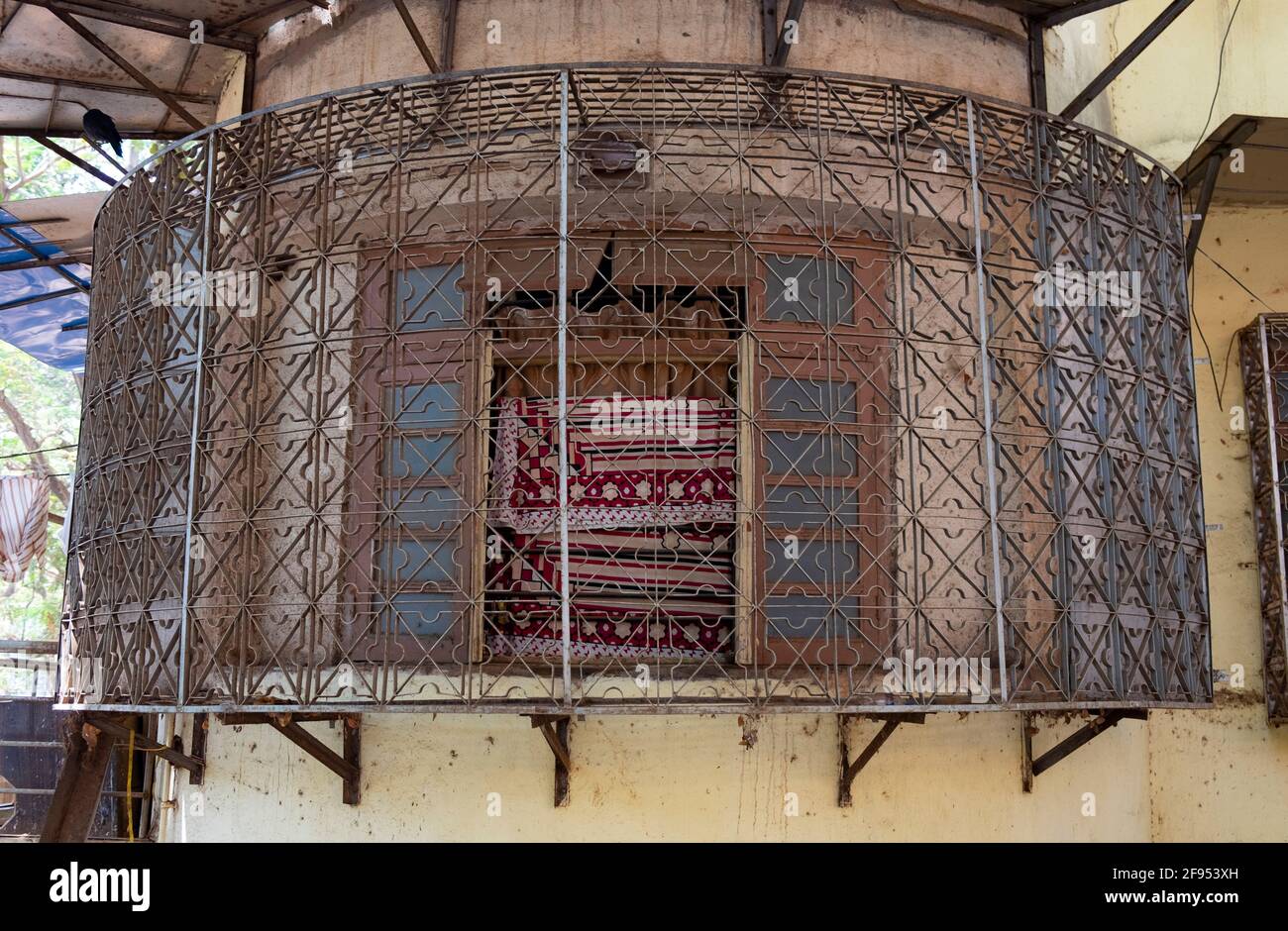 Floor protection hi-res stock photography and images - Alamy