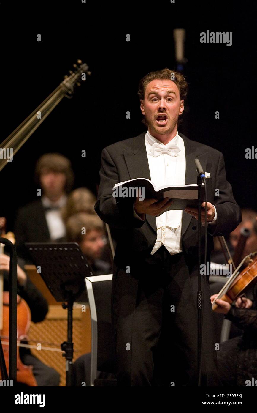 DEU, Deutschland, Ruhrgebiet, Essen, 09.09.2006: Der Bariton Stephan ...