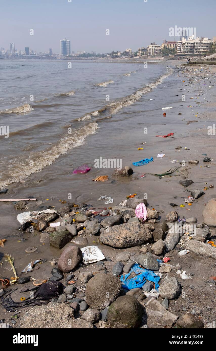 Polluted beach in Mumbai, Maharashtra,India, Asia Stock Photo - Alamy