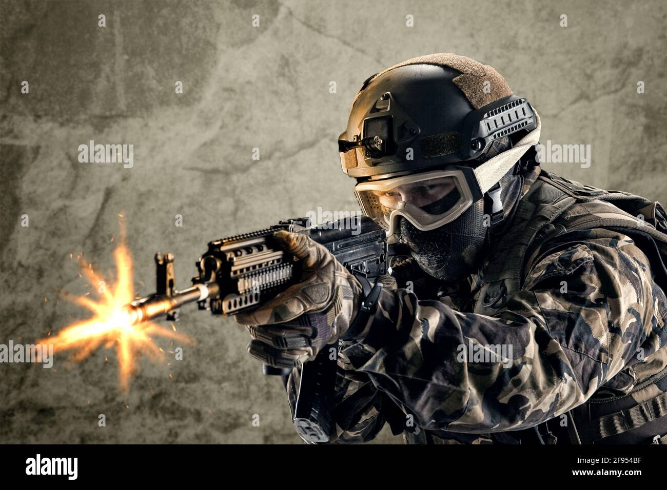 American special forces soldier gun hi-res stock photography and images ...