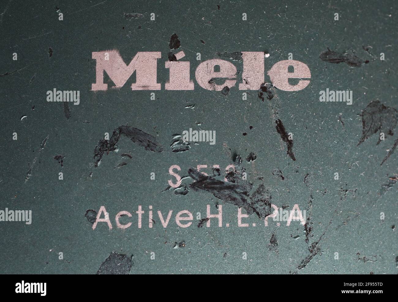 Miele logo hi-res stock photography and images - Alamy