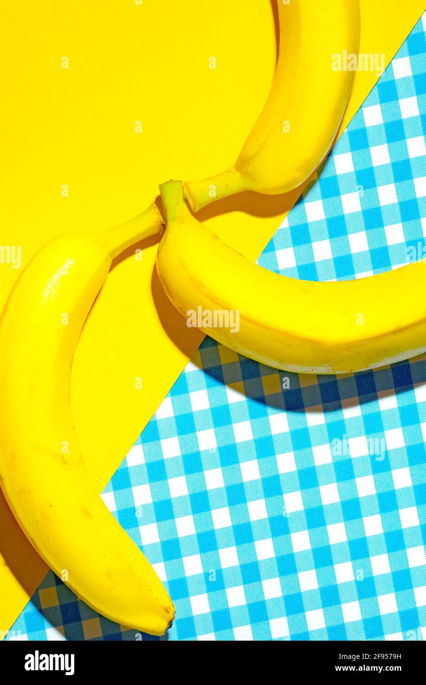 Bananas peel hi-res stock photography and images - Alamy