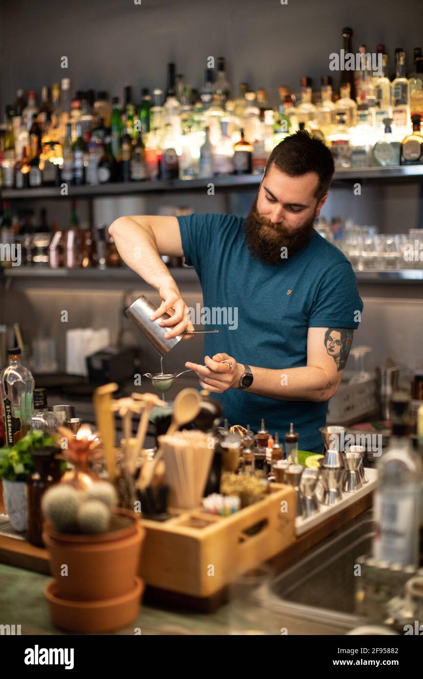 Wien cocktail hi-res stock photography and images - Alamy