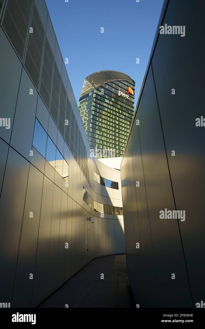 Libeskind curve hi-res stock photography and images - Alamy