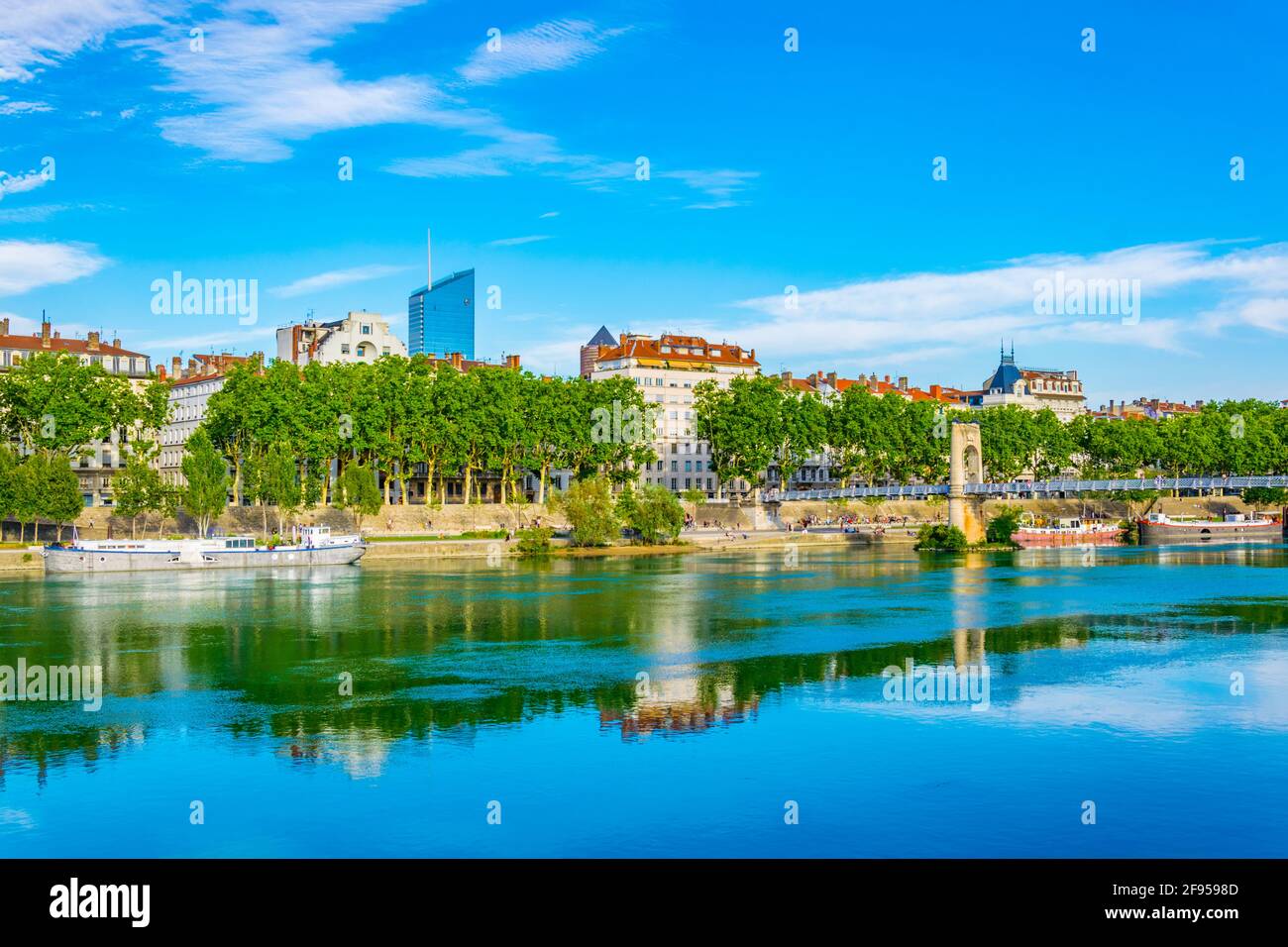 Rhône river waterfront promenade hi-res stock photography and images ...