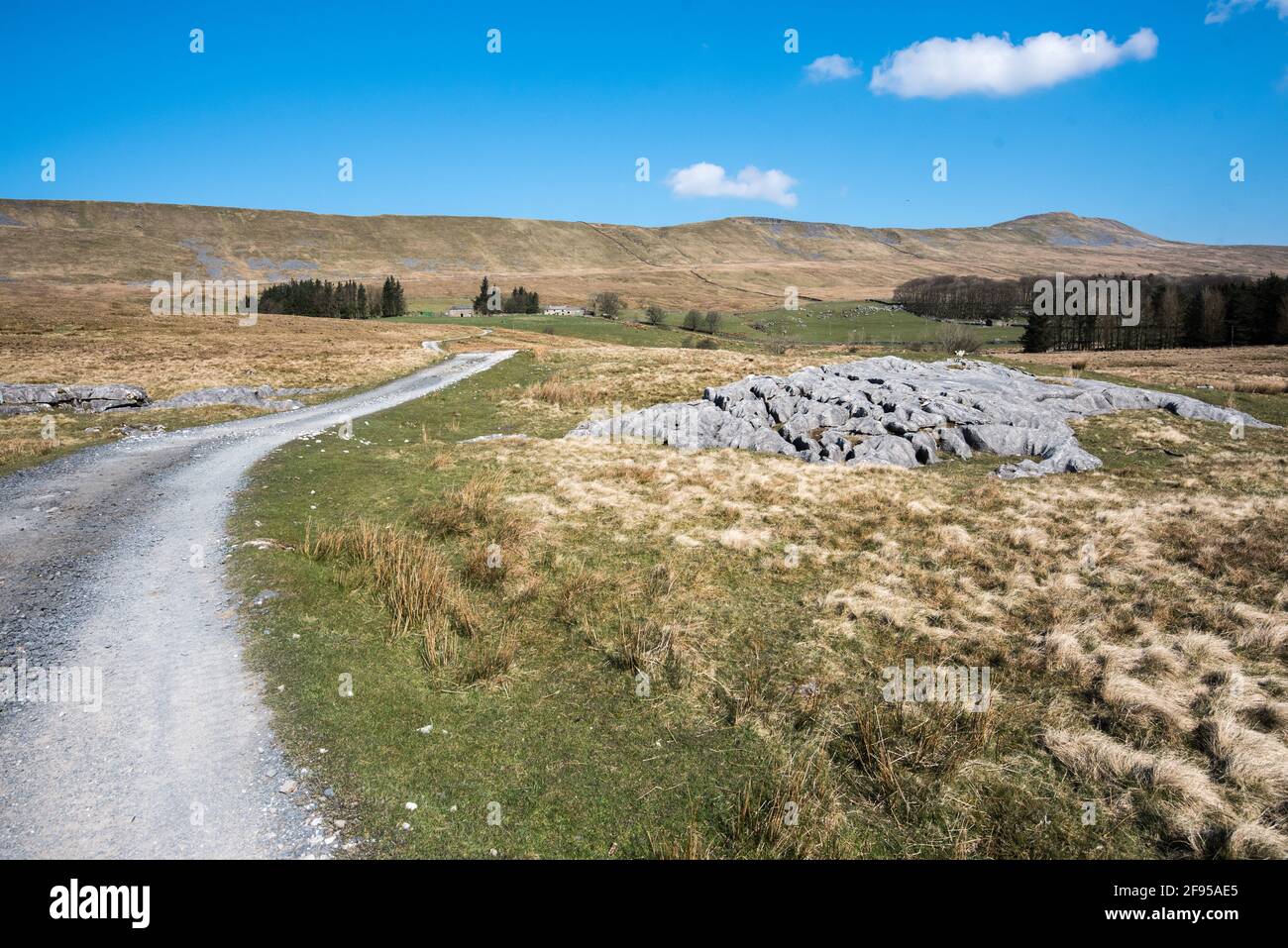 Whernside Chapel le Dale Stock Photo - Alamy