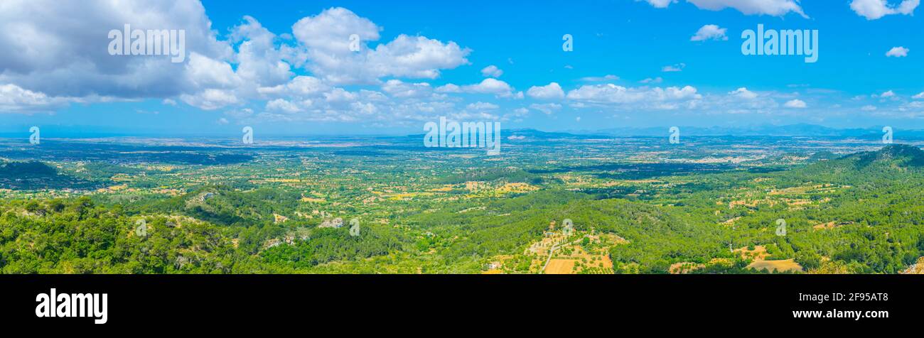 Mallorca house sea view hi-res stock photography and images - Alamy