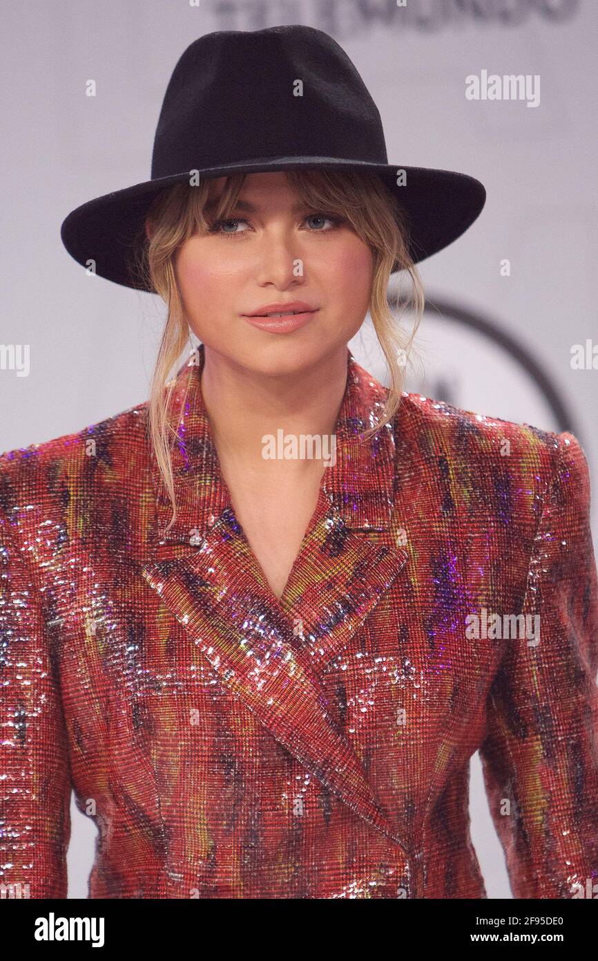 21 LATIN AMERICAN MUSIC AWARDS -- "Red Carpet" -- Pictured: Sofia Reyes ...