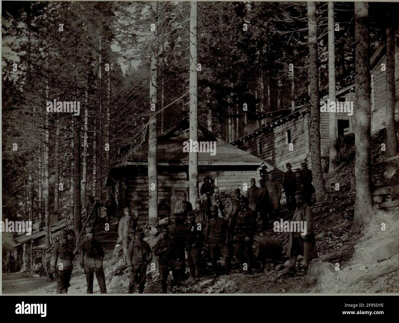 Army camp kitchen hi-res stock photography and images - Alamy
