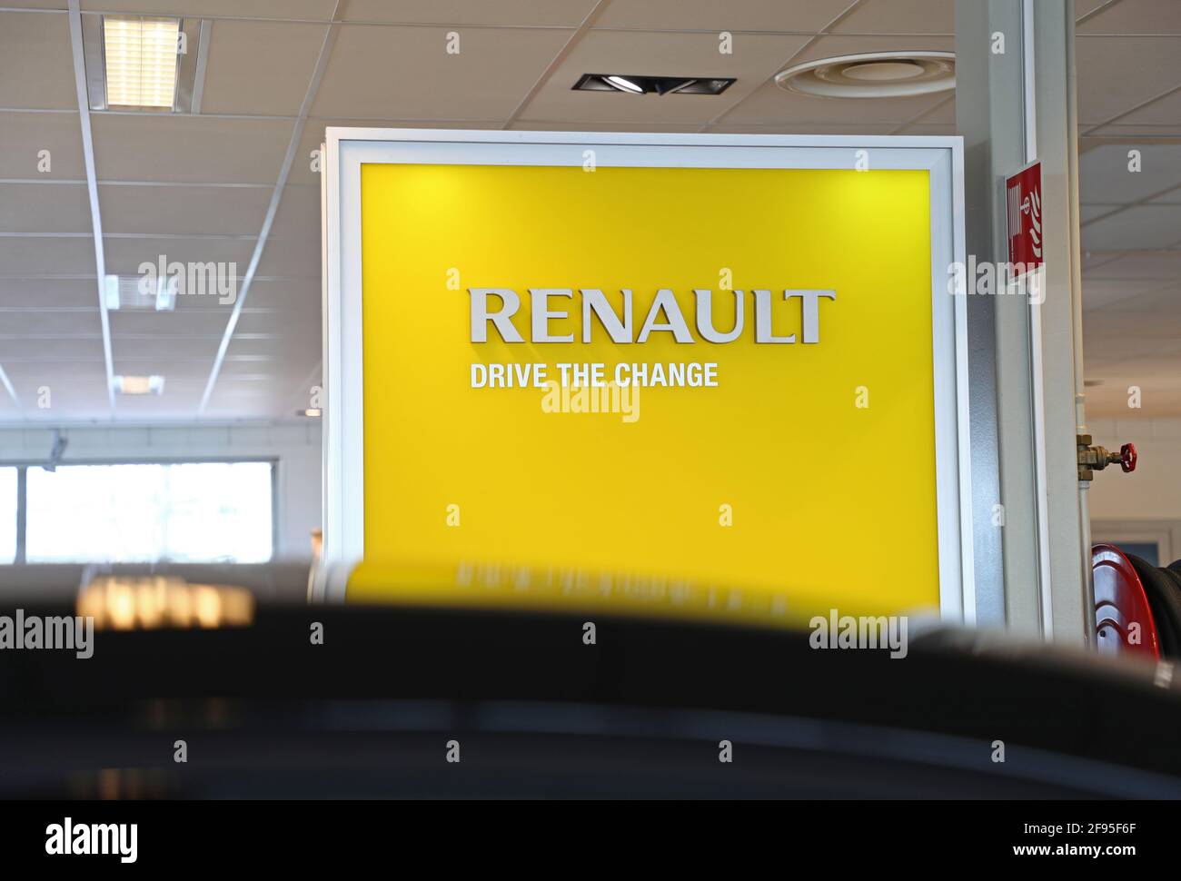 Renault car shop Stock Photo - Alamy