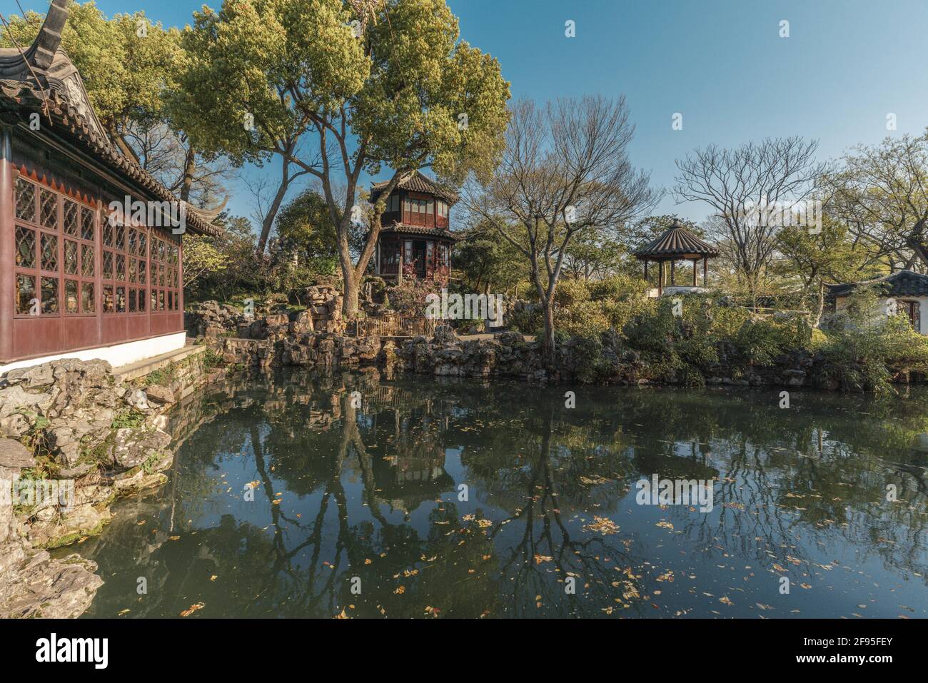 Architecture, buildings and landscapes of Suzhou Humble Administrator's ...