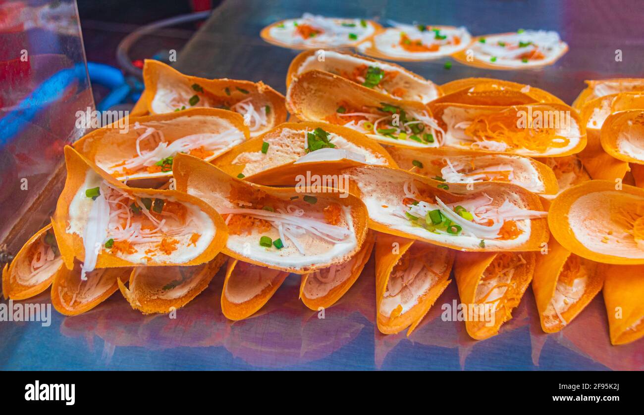 Smelly fish market china hi-res stock photography and images - Alamy