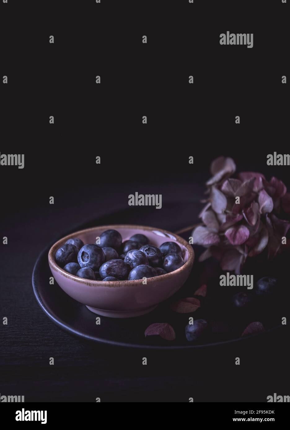 Pink plat hi-res stock photography and images - Alamy