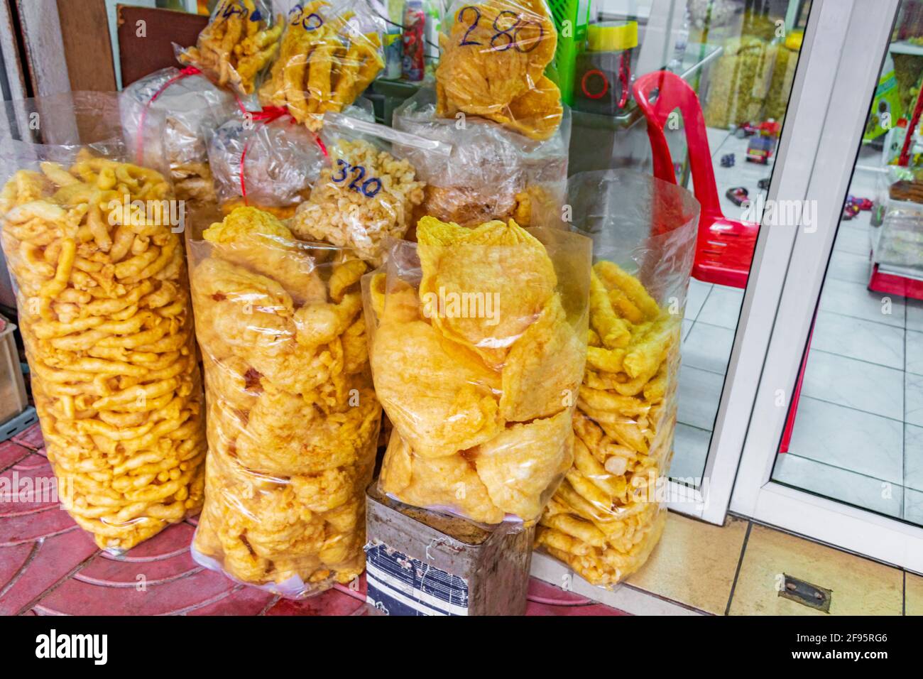 Smelly Fish Market China High Resolution Stock Photography and Images ...