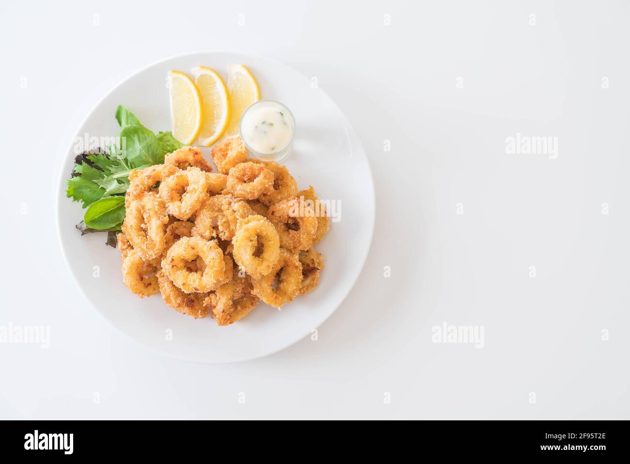 Italian salad with fried calamari hi-res stock photography and images ...