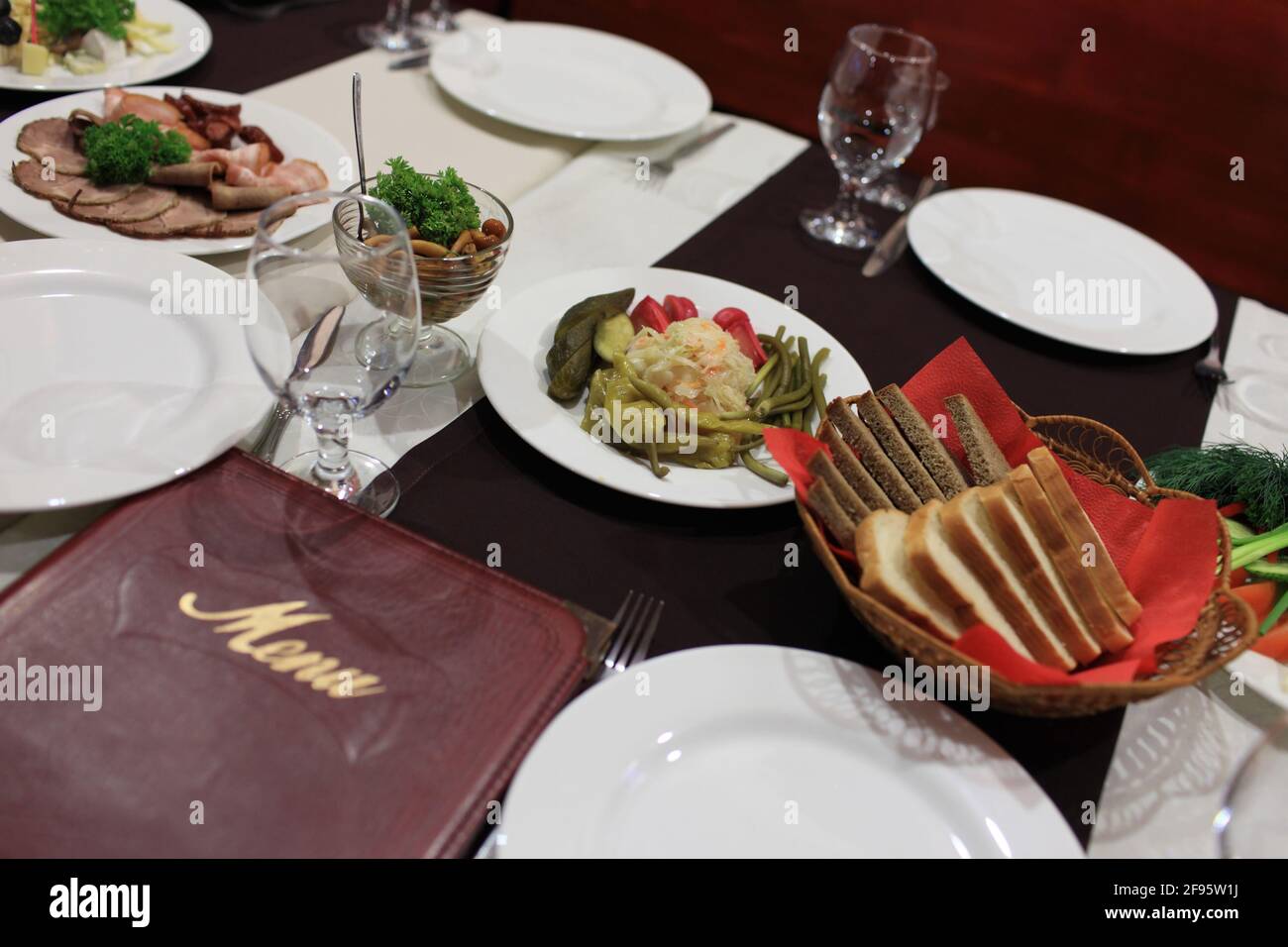 Color dishes neat food hi-res stock photography and images - Alamy