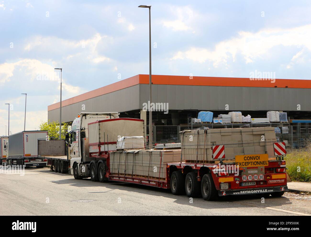 Convoy exceptional hi-res stock photography and images - Alamy