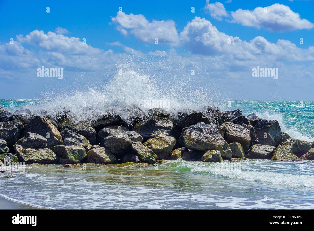 Breaking barrier hi-res stock photography and images - Alamy