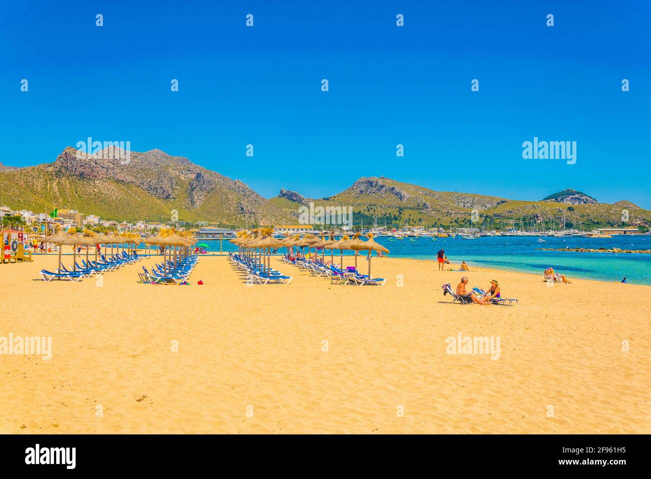 Playa de port de pollenca hi-res stock photography and images - Alamy