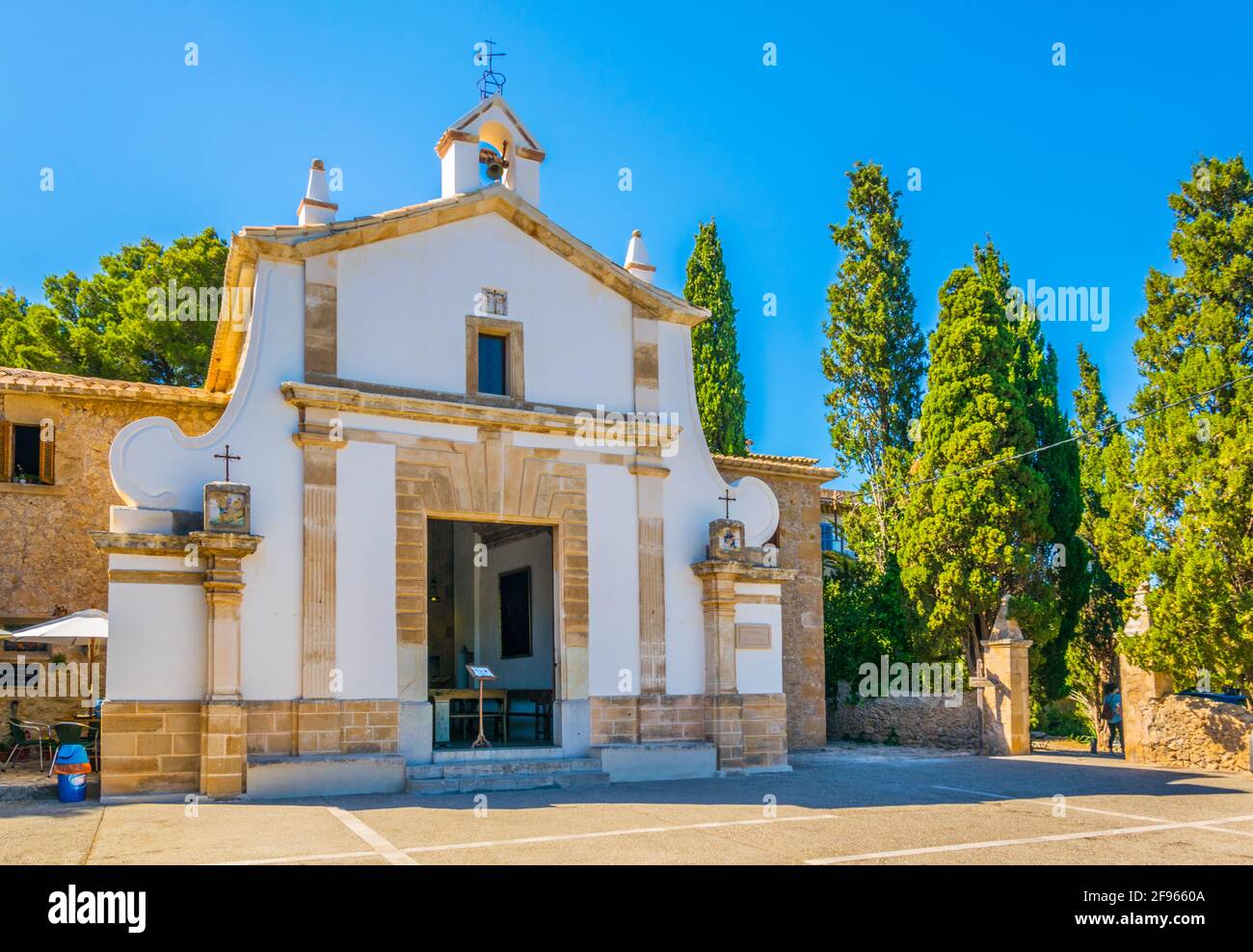 El calvari chapel hi-res stock photography and images - Alamy