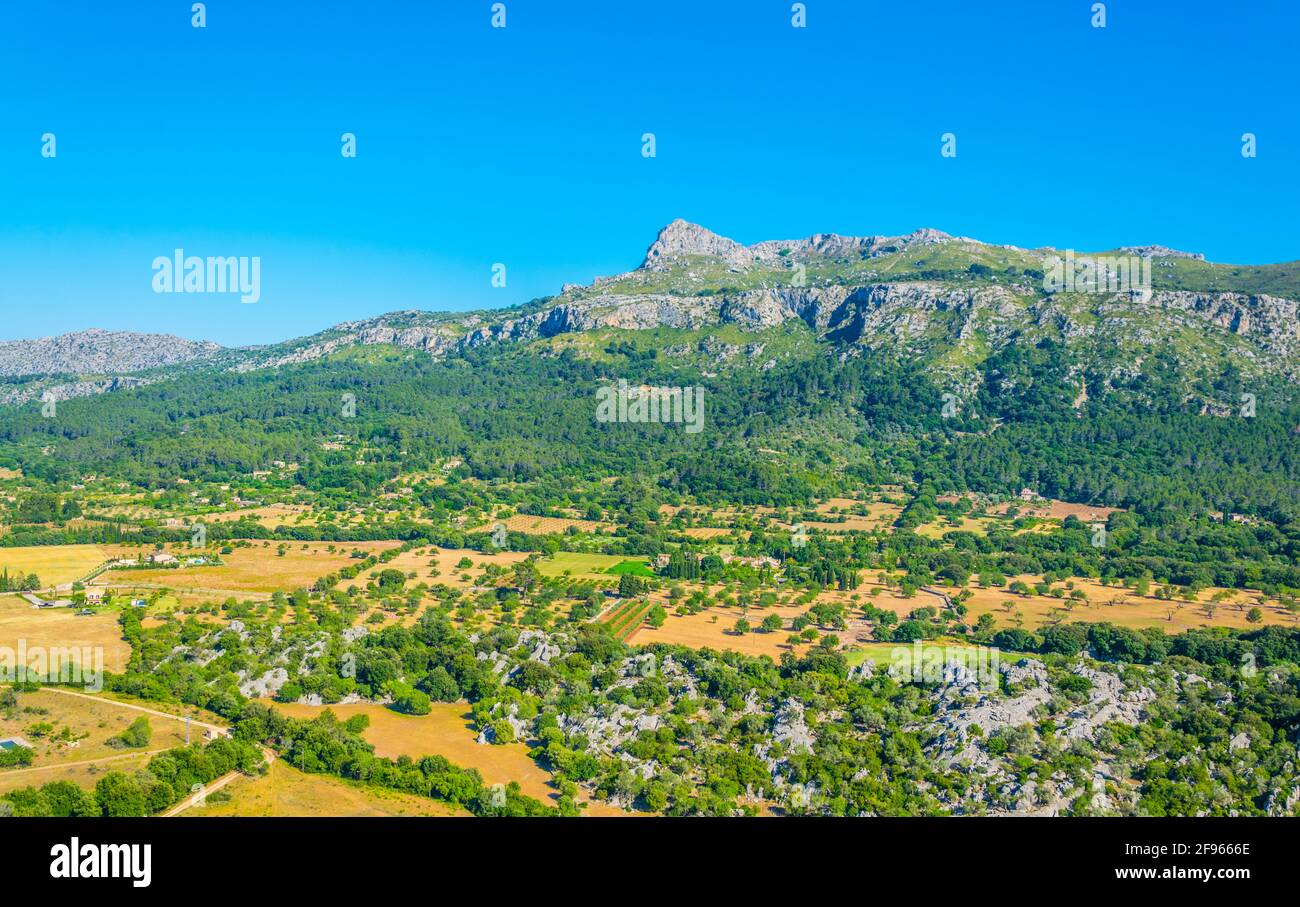 Serra Tramuntana mountain range at Mallorca, Spain Stock Photo - Alamy