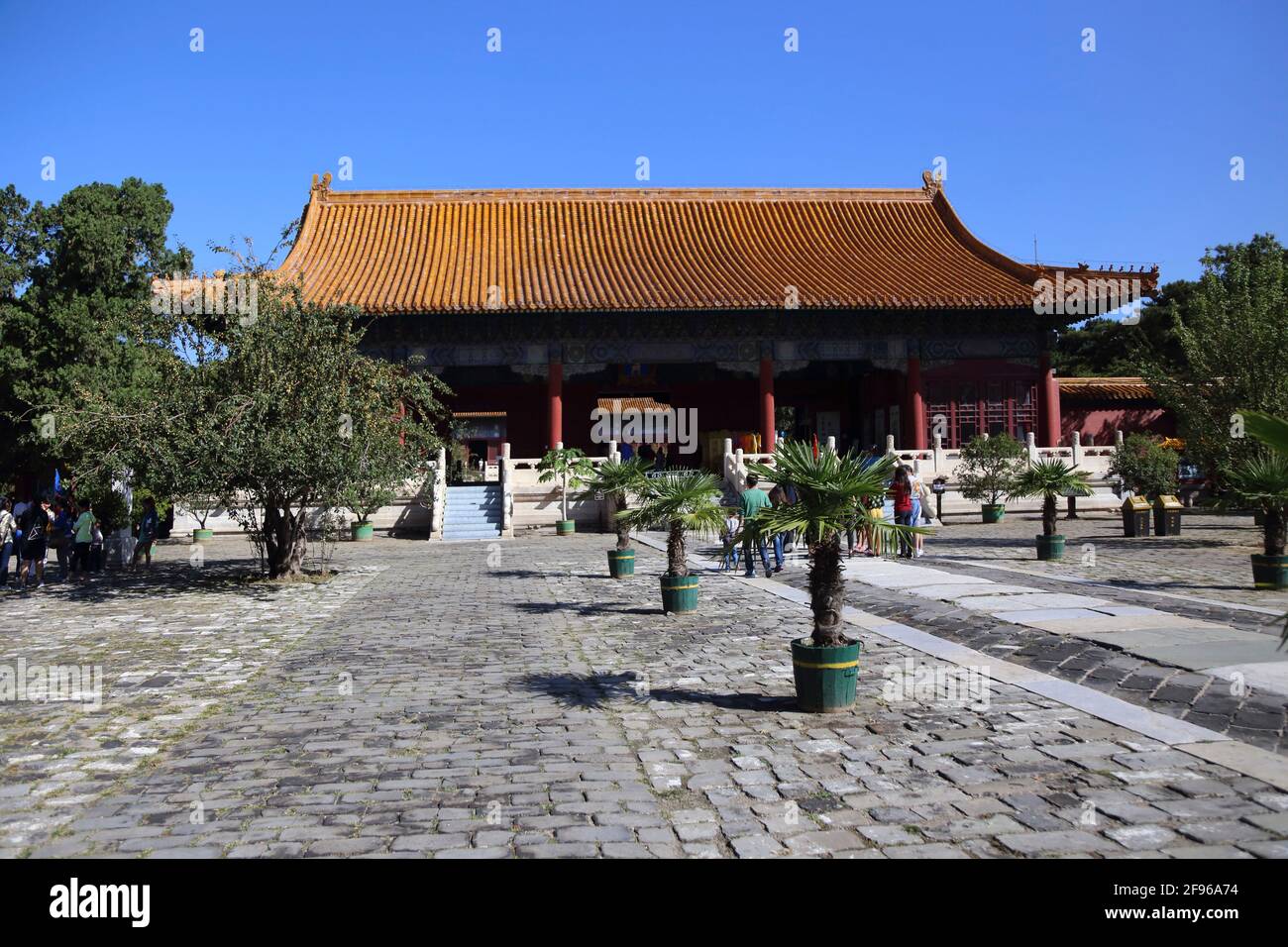 Ling well hi-res stock photography and images - Alamy