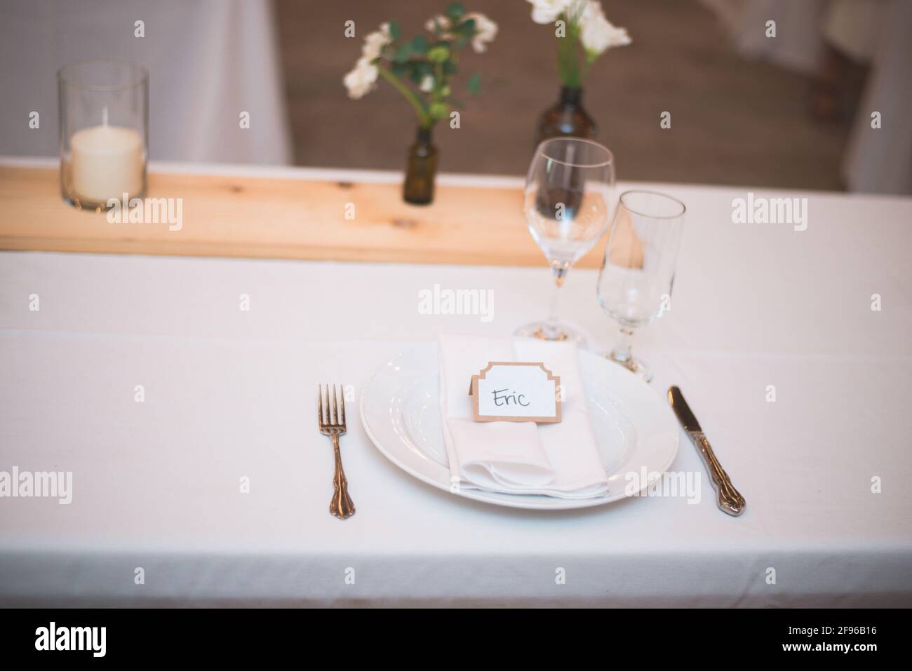 Elegant wedding table ready for guests Stock Photo - Alamy