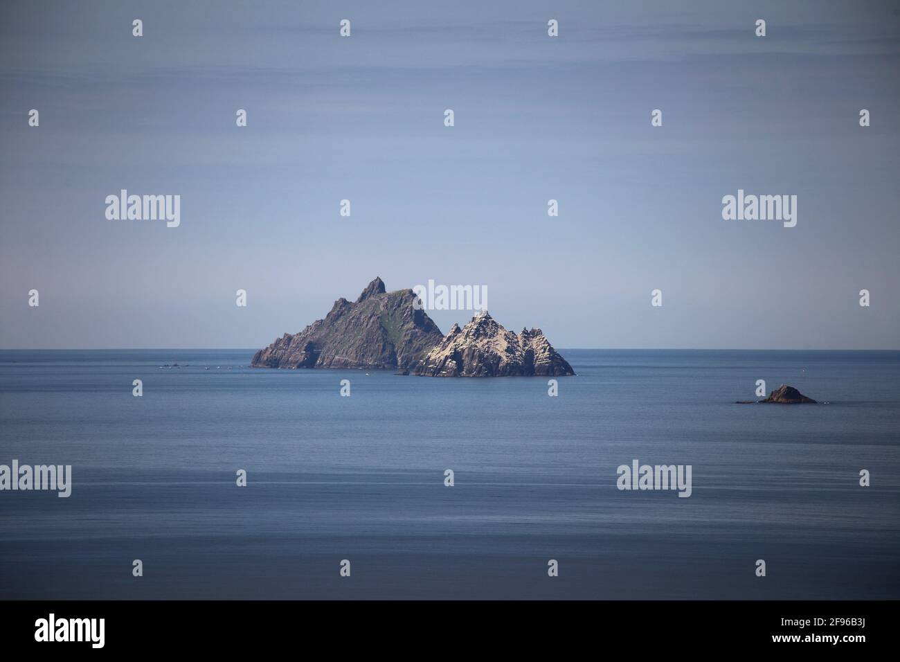 Skellig isle hi-res stock photography and images - Alamy