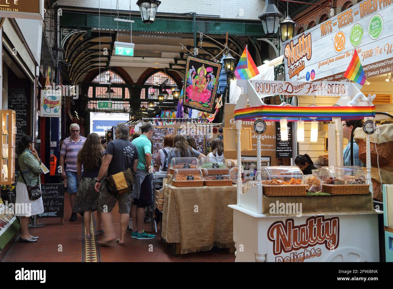 St georges arcade dublin hi-res stock photography and images - Alamy