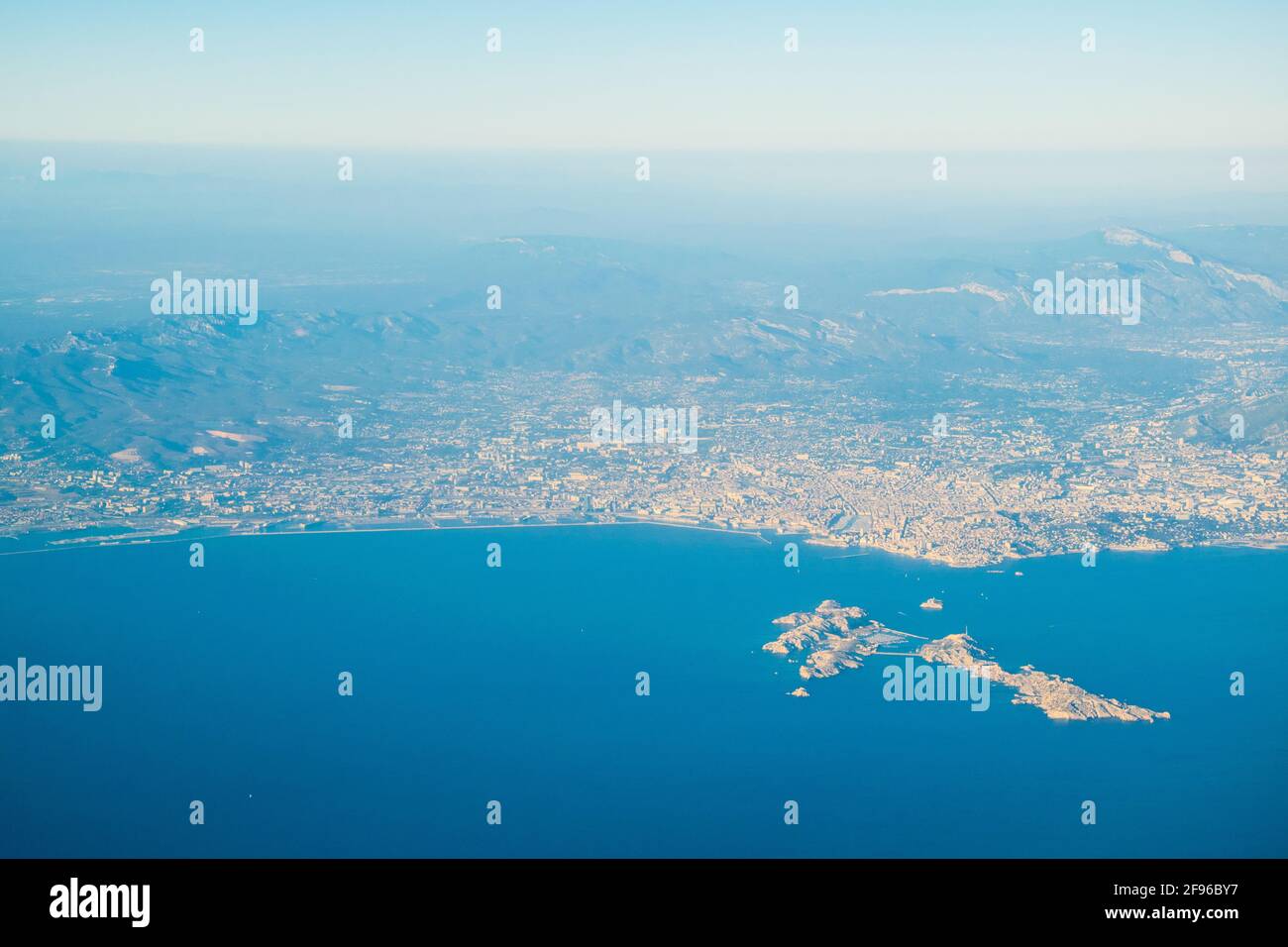 Countryside marseille france hi-res stock photography and images - Alamy