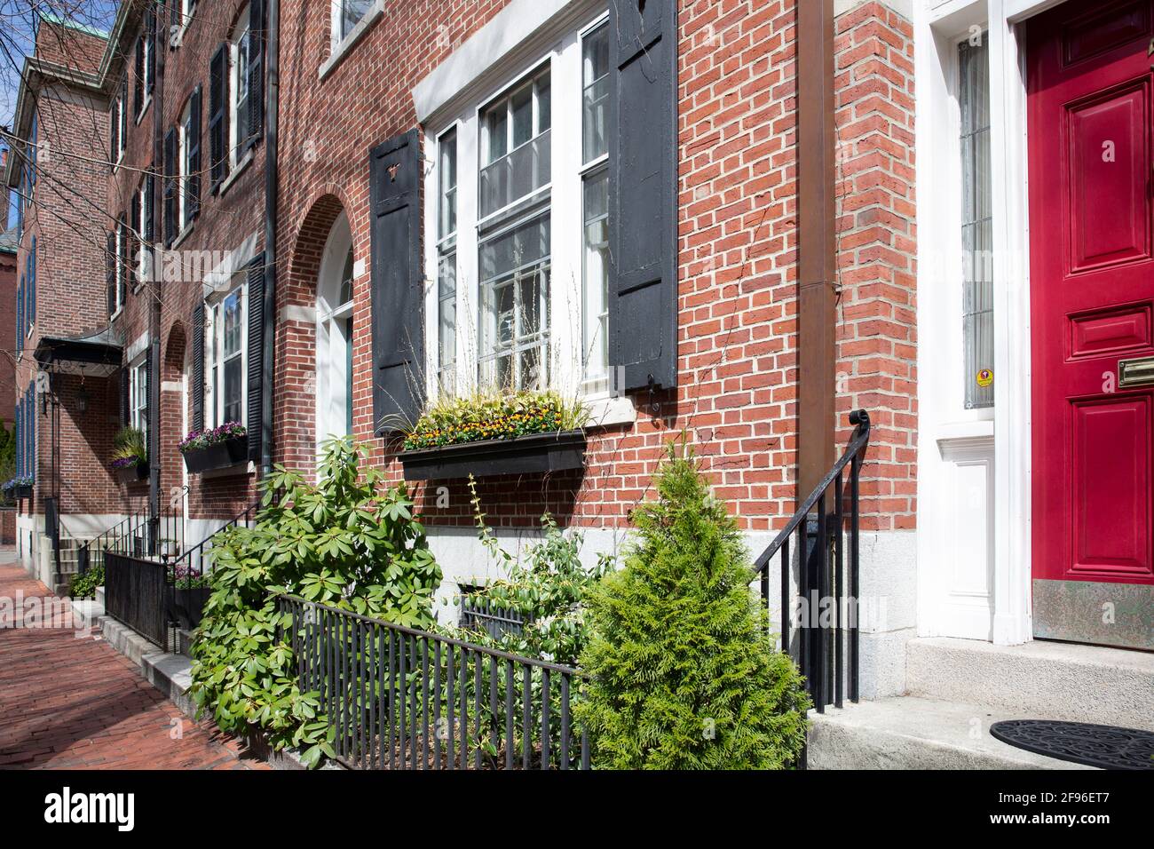 Boston brownstone steps hi-res stock photography and images - Alamy