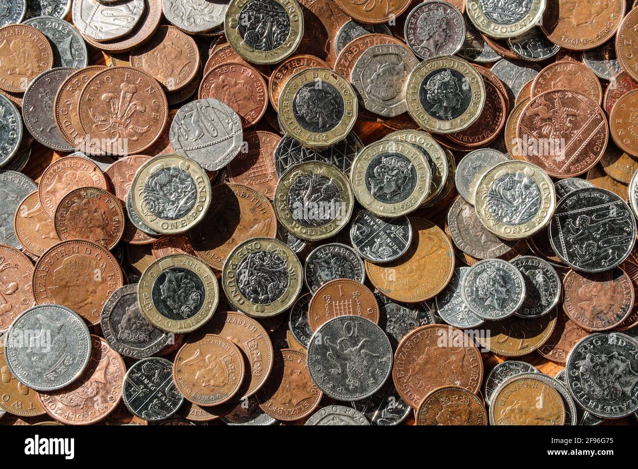 Pound coins heads and tails hi-res stock photography and images - Alamy