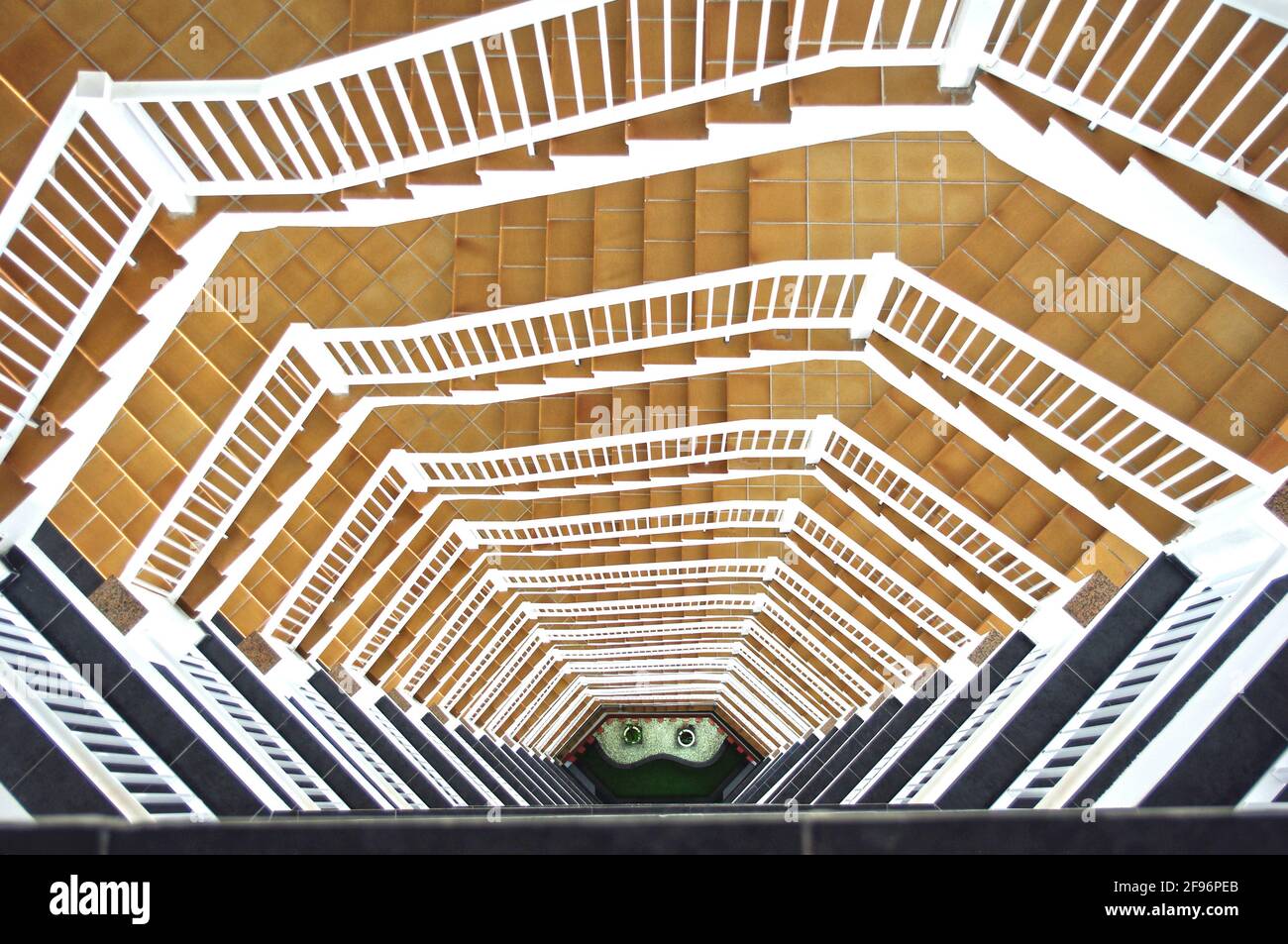Never ending stairs hi-res stock photography and images - Alamy