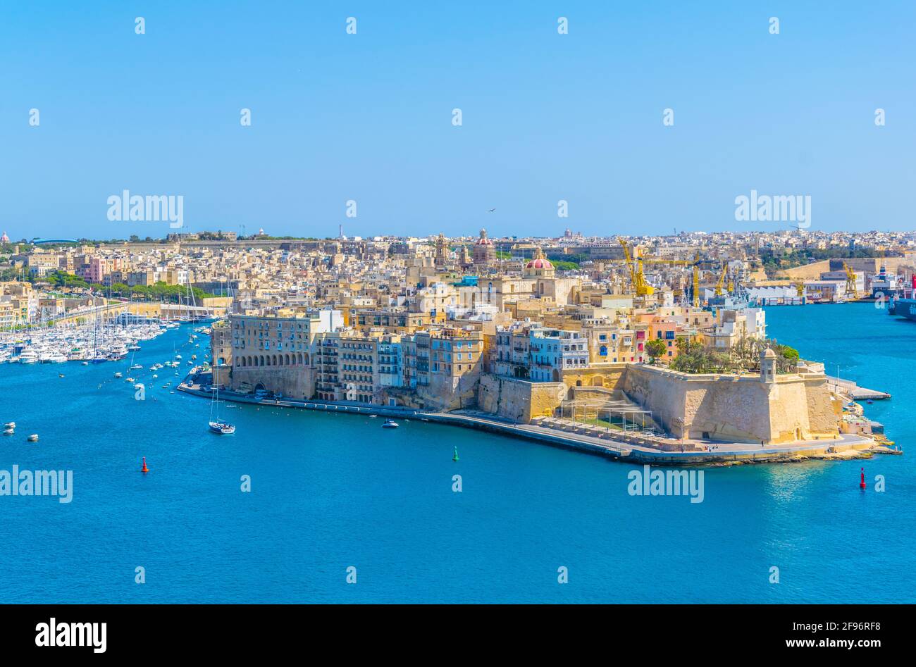 Coastline of Senglea town in Malta Stock Photo - Alamy