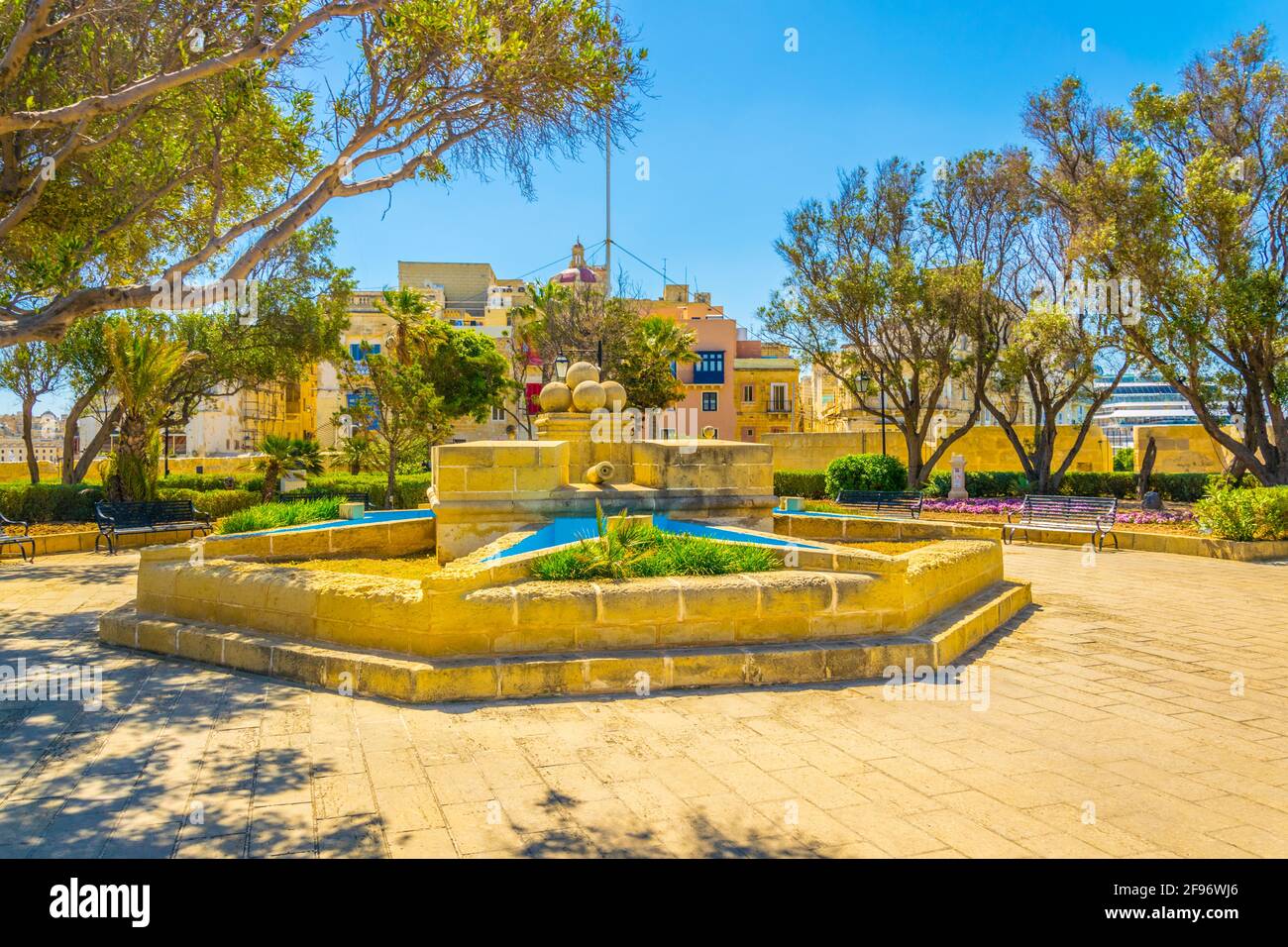 Gardjola gardens in the maltese town Senglea Stock Photo - Alamy