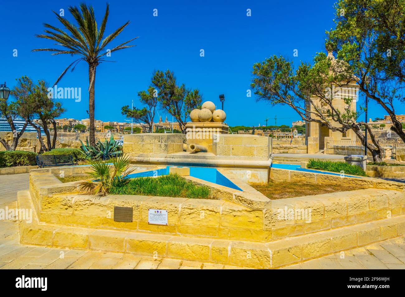 Gardjola gardens in the maltese town Senglea Stock Photo - Alamy