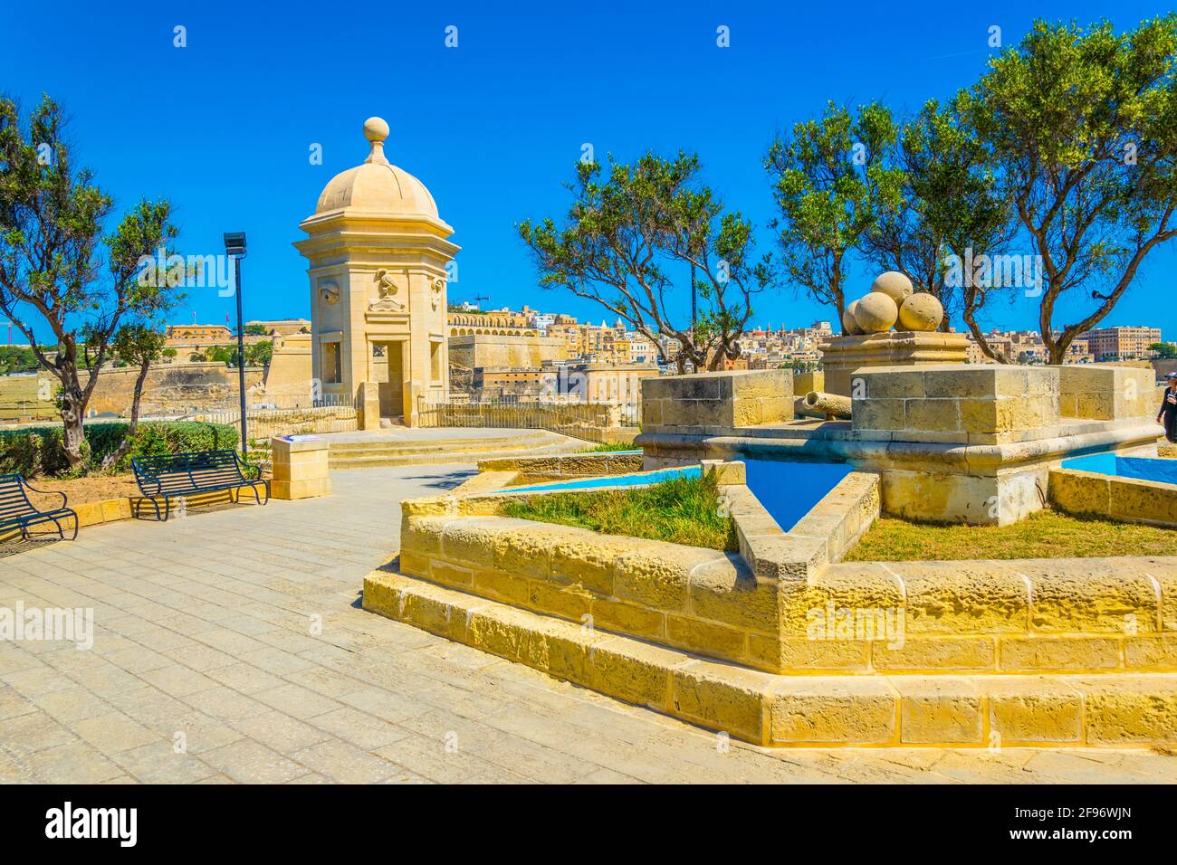 Gardjola gardens in the maltese town Senglea Stock Photo - Alamy