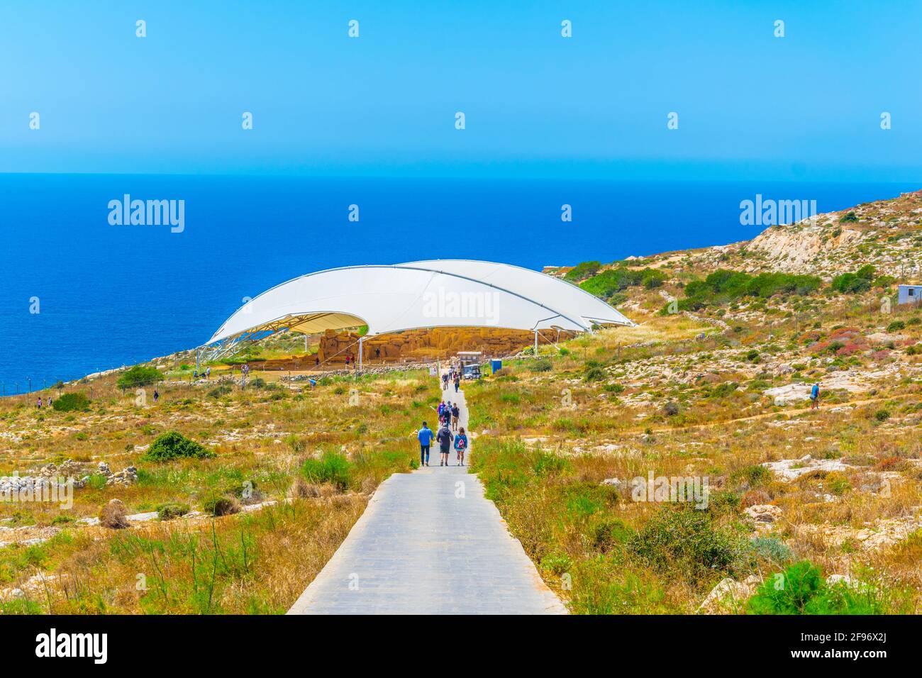 Mnajdra neolithic temple on Malta Stock Photo - Alamy