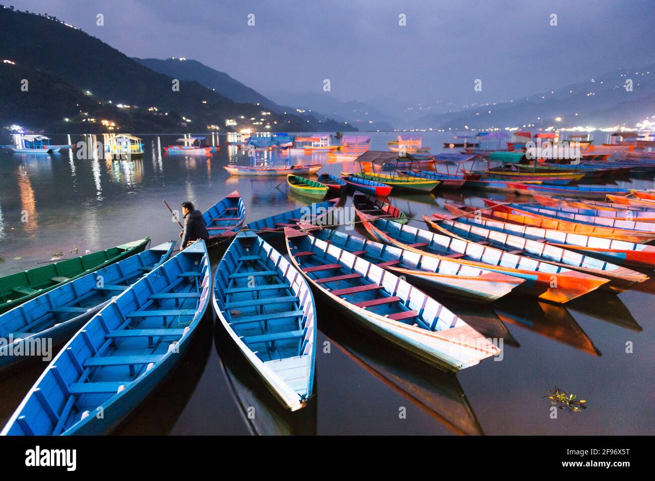 the lake Phewa valley Stock Photo - Alamy