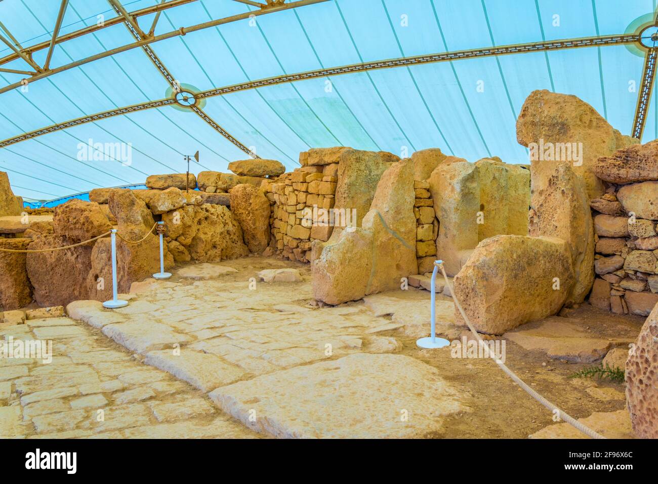 Mnajdra neolithic temple on Malta Stock Photo - Alamy