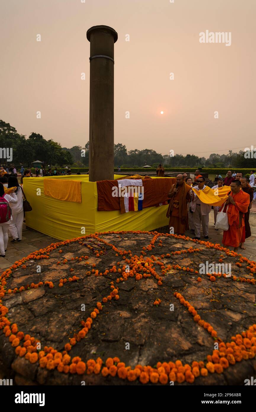 Ashoka pillar column hi-res stock photography and images - Alamy