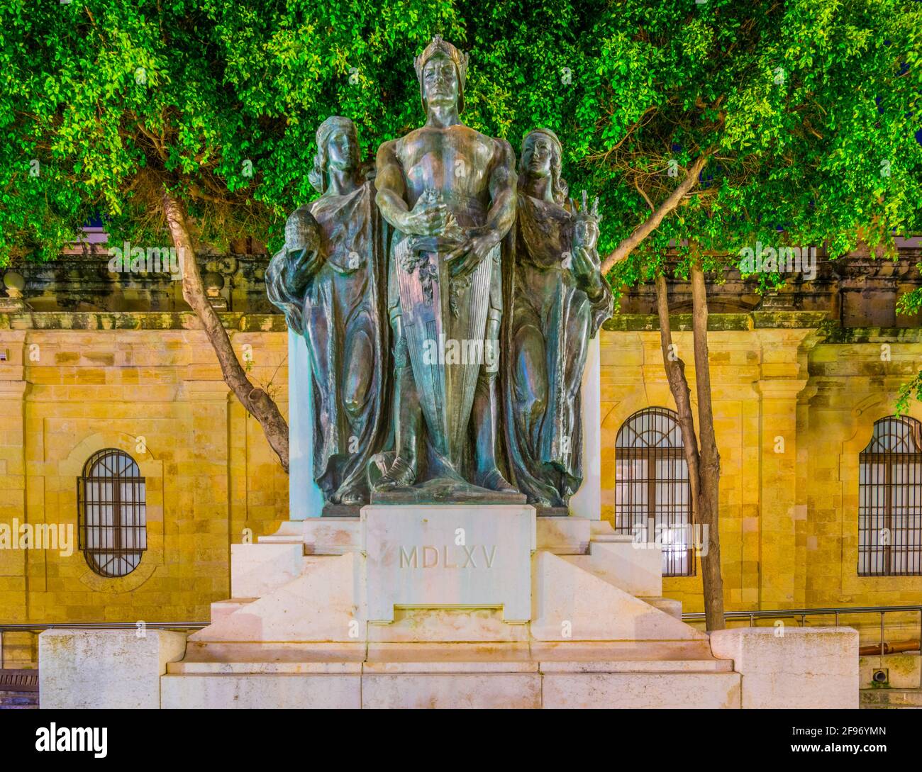Night view of the great siege monument in Valletta, Malta Stock Photo ...