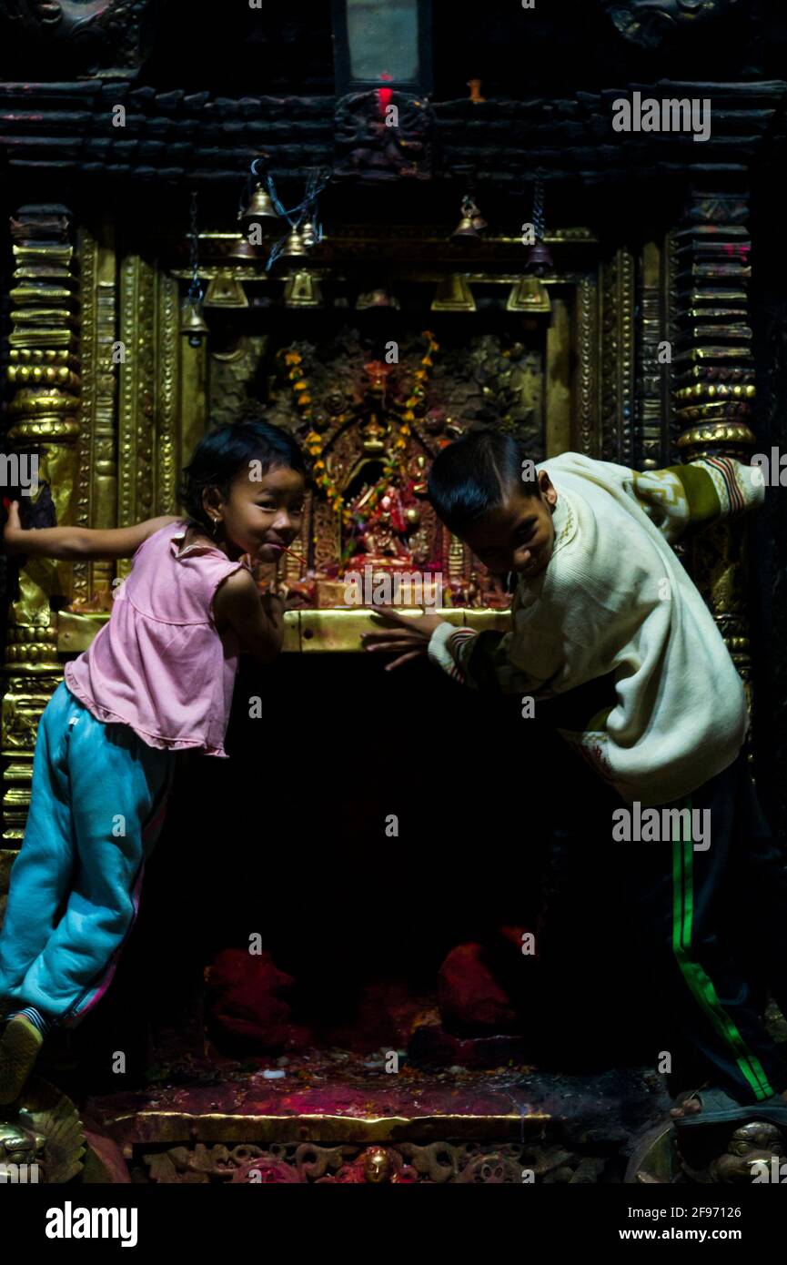 Buddhist mandir hi-res stock photography and images - Alamy