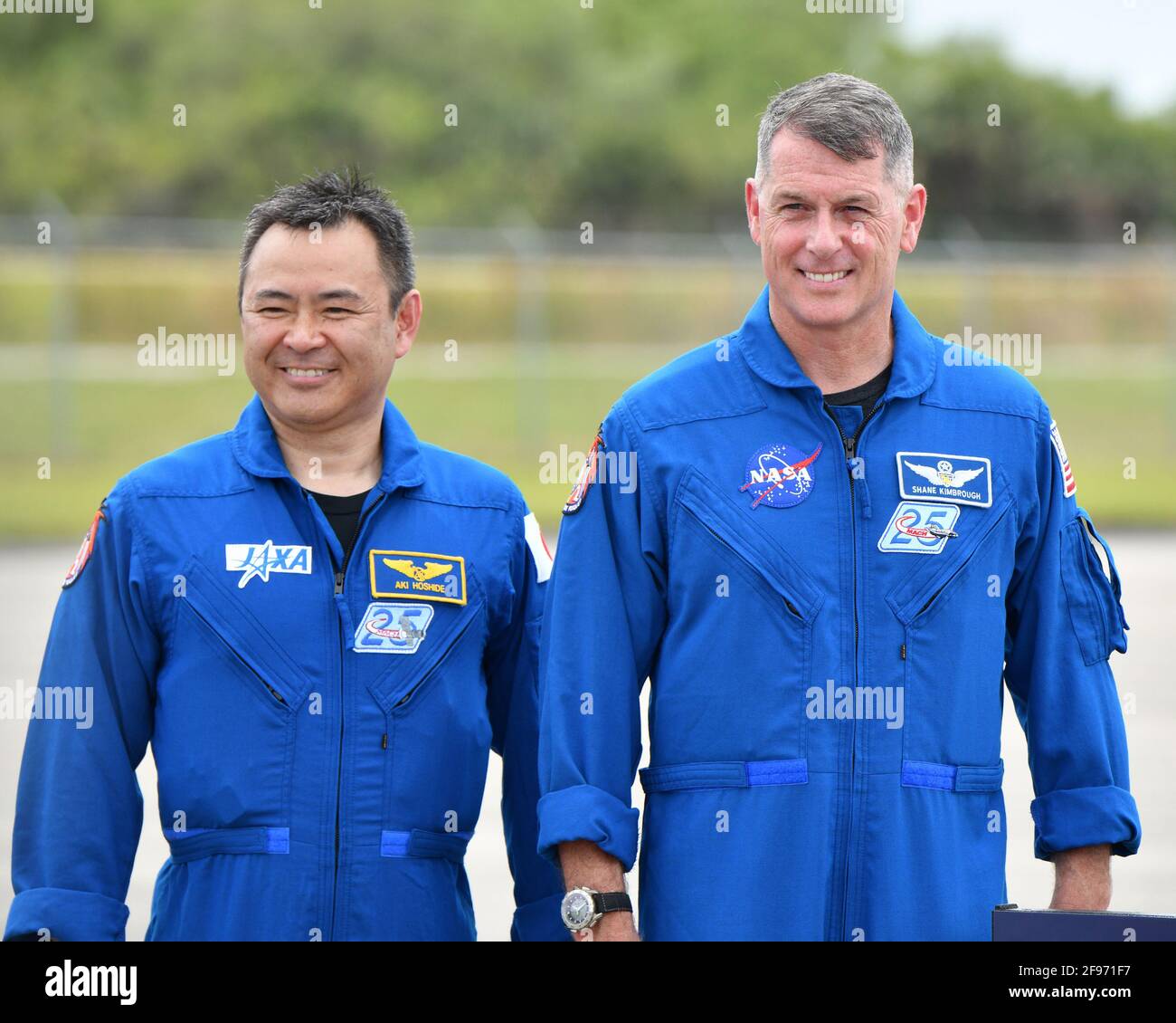 JAXA Astronaut Akihiko Hoshide and NASA Astronaut Shane Kimbrough (l to ...